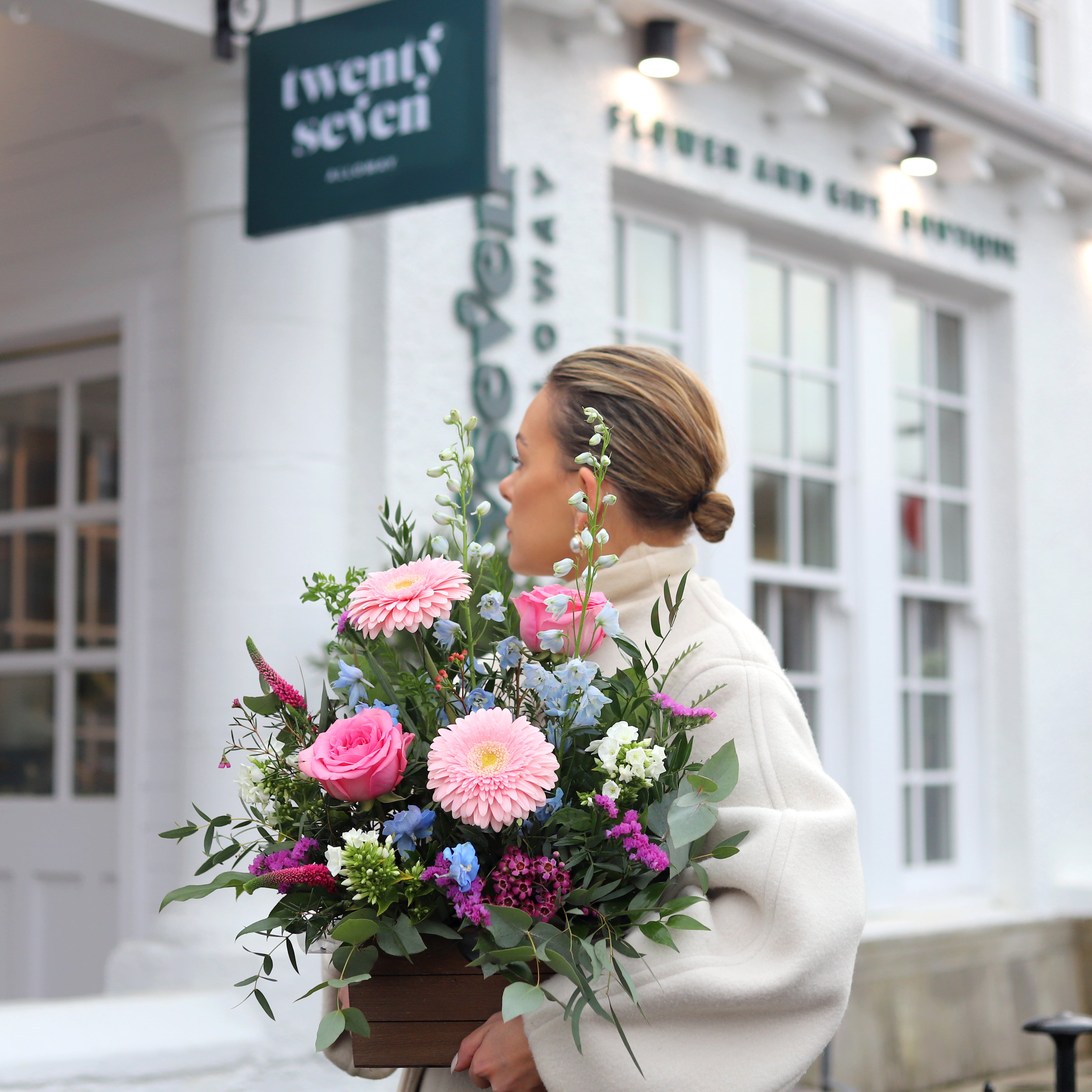 Fresh Flowers – Twenty Seven Alloway